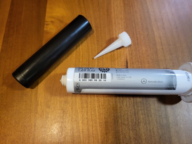 MERCEDES Oil Pan Gasket Sealing Compound Flange Genuine 0039899820 for ...