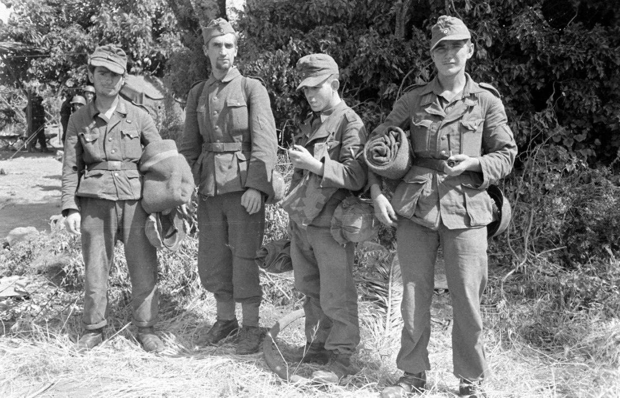 WW2 Photo WWII German POWS Waiting Processing 1944 Italy World War Two ...