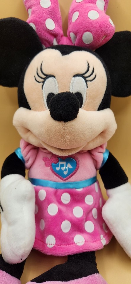 Happy Helper Minnie Mouse Plush, Sings Disney Junior Theme Song SEE ...