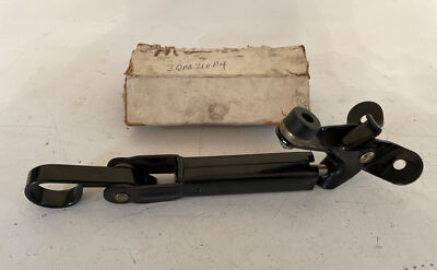 GENUINE MACK HOOD LATCH 3QM210P4 NEW OEM | eBay