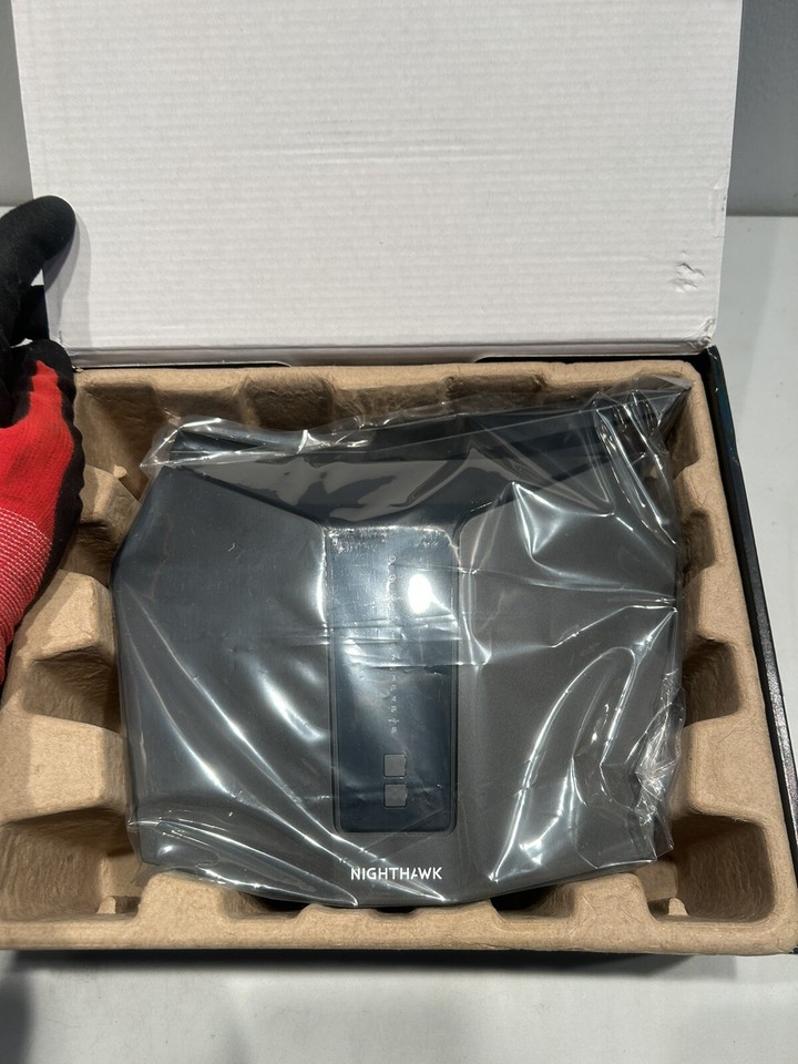 NETGEAR Nighthawk RAX30 AX2400 5-Stream WIFI 6 Router RAX30-100NAS | eBay