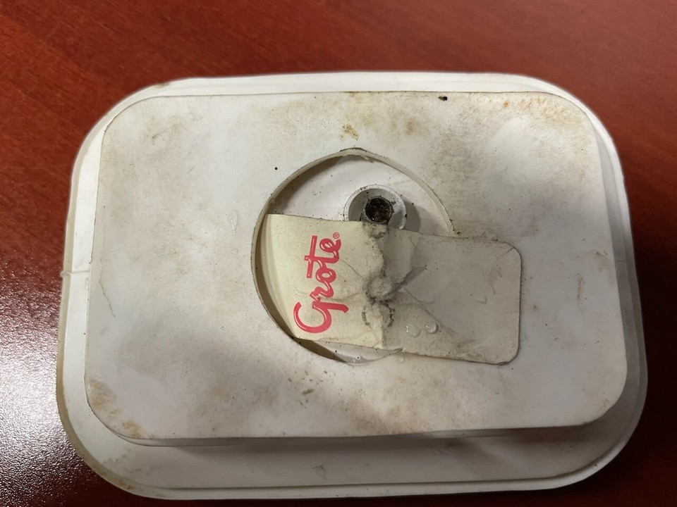 NEW Grote Amber Light and White grommet / bezel set 2x3 inch 9340 / ...