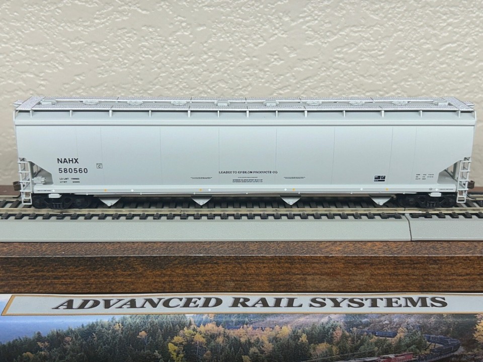 US RAILCAR 64ft PLASTIC PELLET HOPPER NATIONAL 6200- HO SCALE - LEASED ...