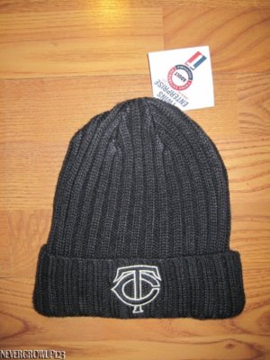 MINNESOTA TWINS DARK NAVY KNIT STOCKING HAT~CAP~BEANIE~LADIES OR YOUTH ...