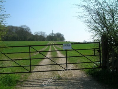 Photo 6x4 Gated field entrance off New Road Eastwood/SK4646 c2010 | eBay