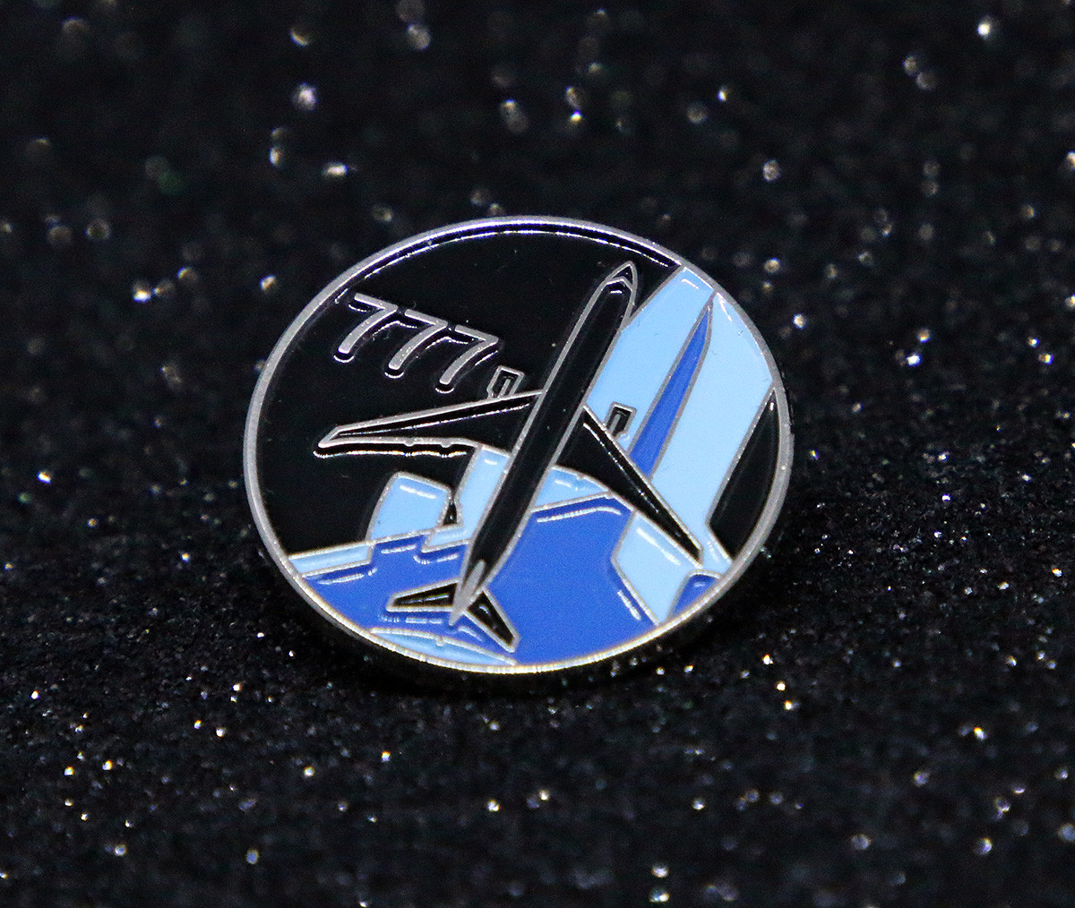 Pin BOEING Round Logo BOEING 777 Pin for Pilots metal Black/Blue tie ...