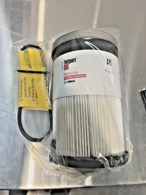 Fleetguard FS20194 Fuel Water Filter Separator Diesel | eBay