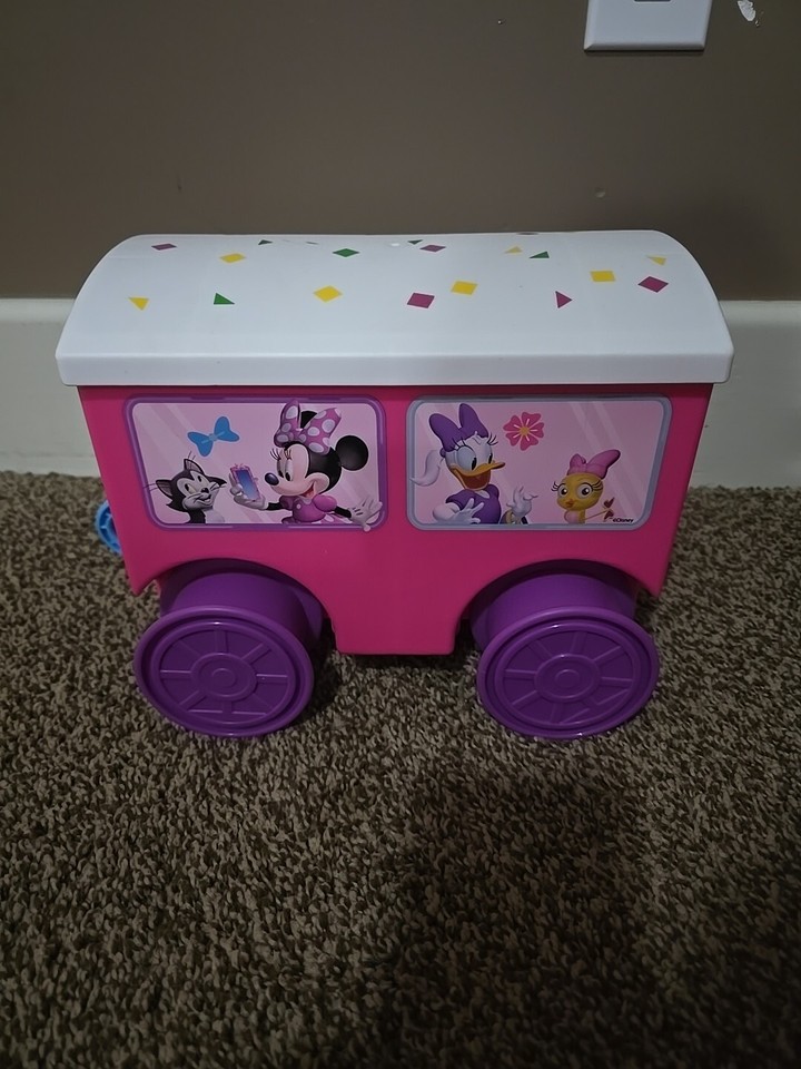 Kiddieland Minnie Ride-On Train with Caboose and Track Large | eBay