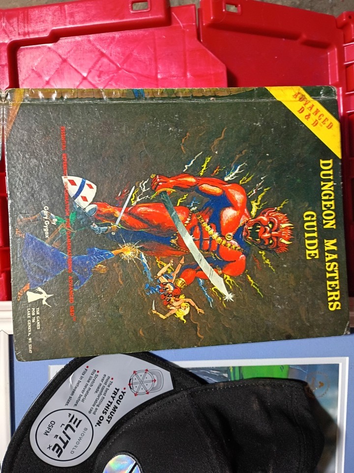 AD&D Dungeon Masters Guide May 1979 Advanced Dungeons Dragons DMG | eBay