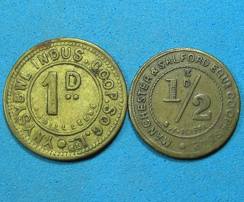 UK Great Britain Lot of 2 Vintage Trade Tokens 1 Penny & 1/2d, Combined ...