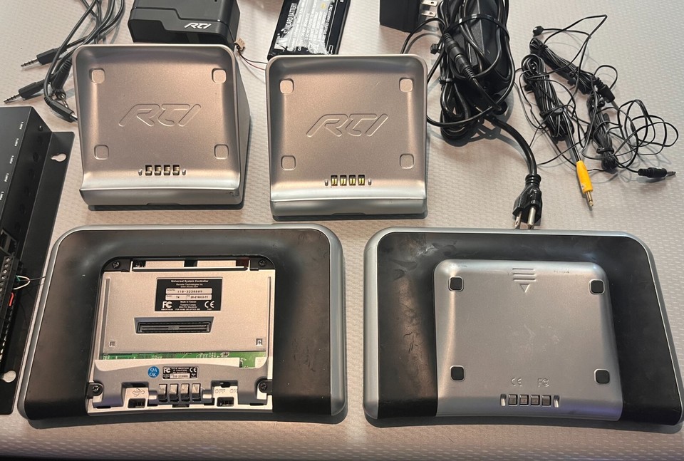 RTI T4 Universal System Controller Touchscreens & ZRP-6 Remote Control ...