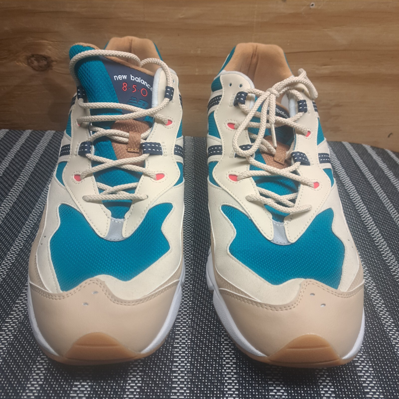New Balance 850 Sneakers SZ 18 Mens Sports ML850SBE New Store Display.