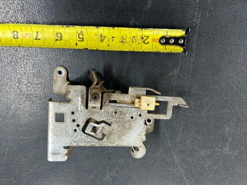 17 HP Briggs&Stratton 31C707-0230 E1 throttle control bracket #694042 ...