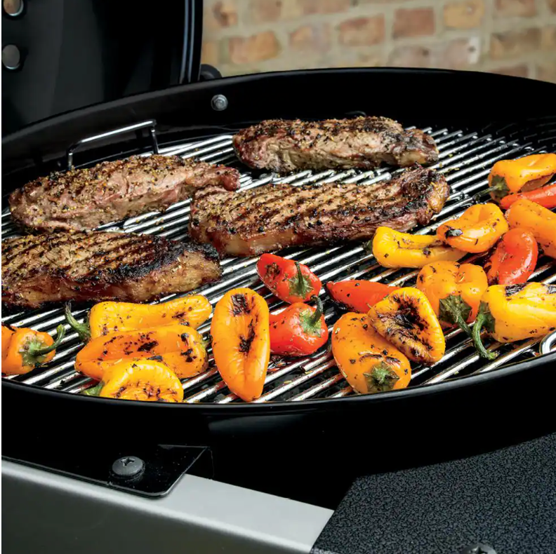 Weber Performer Deluxe 22 in. Charcoal Gril Thermometer and Digital ...