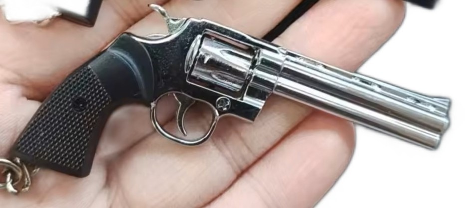 1/3 7cm Revolver Pistol Alloy Gun Keyring Keychain Rotating Assembly ...