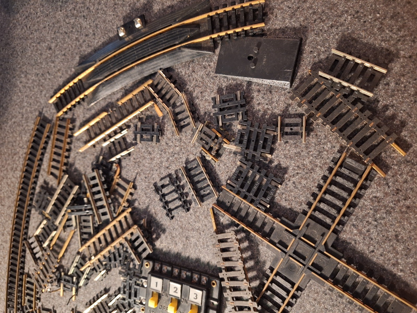 Lot of HO track,switches, bridge extentions,etc. | eBay