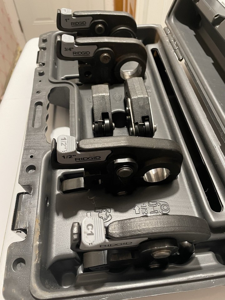 RIDGID 1/2" to 1" MegaPress Jaws & Rings COMPACT Kit with Carrying Case ...