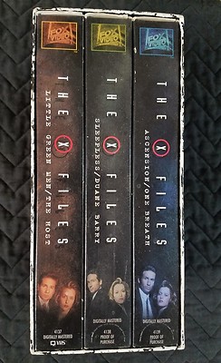 THE X FILES ~ BOX SET w/ 3 VHS Tapes ~ 6 Episodes ~ Digitally Mastered ...