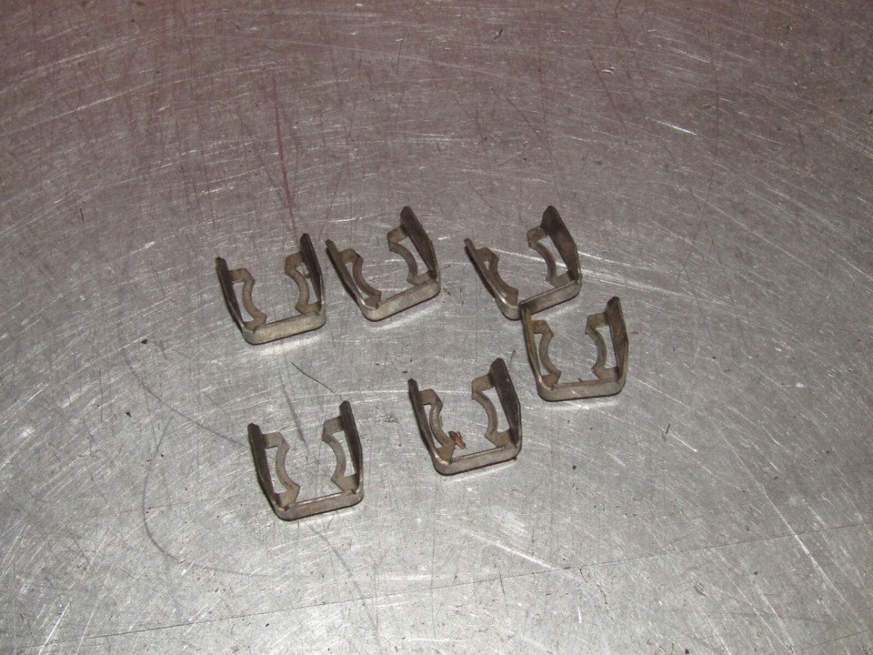 2004-2006 Buick Rendezvous 3.6L OEM Fuel Injector Retainer Clip Set 04 ...