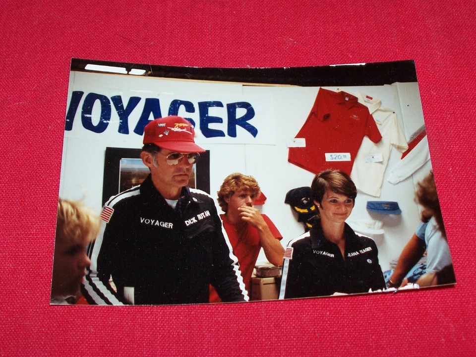 Autographed Model 76 Voyager Poster Signed by Dick Rutan & Jeana Yeager ...