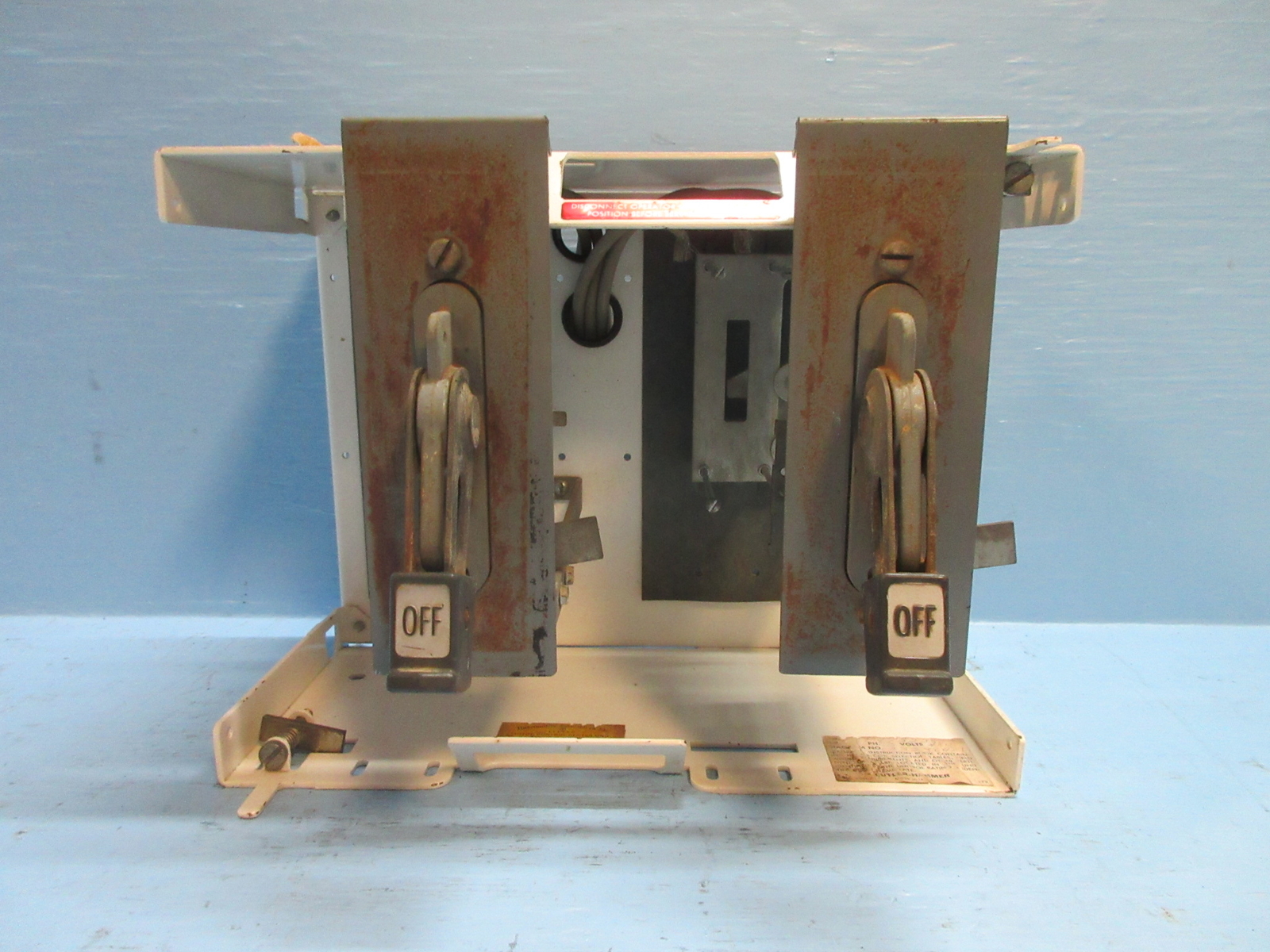 Cutler Hammer F10 Unitrol Twin 60 Amp Dual Breaker 12" Feeder MCC ...