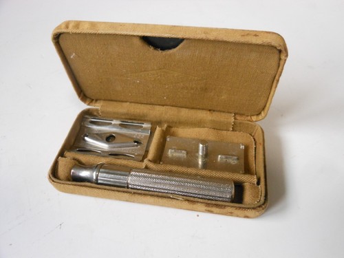 WW 11 CANADIAN ARMY ISSUE SAFTEY RAZOR KIT | eBay