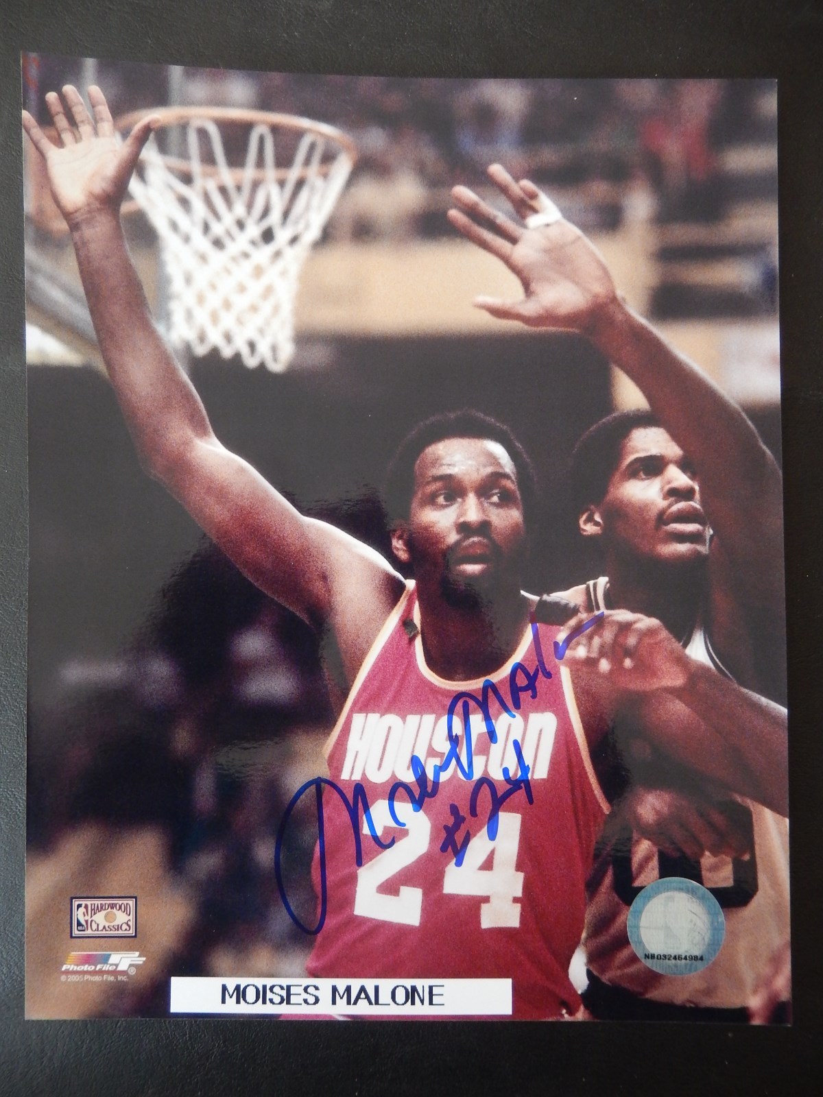 Moses Malone Autographed 8" X 10" Photograph - Hall Of Famer (#2 ...