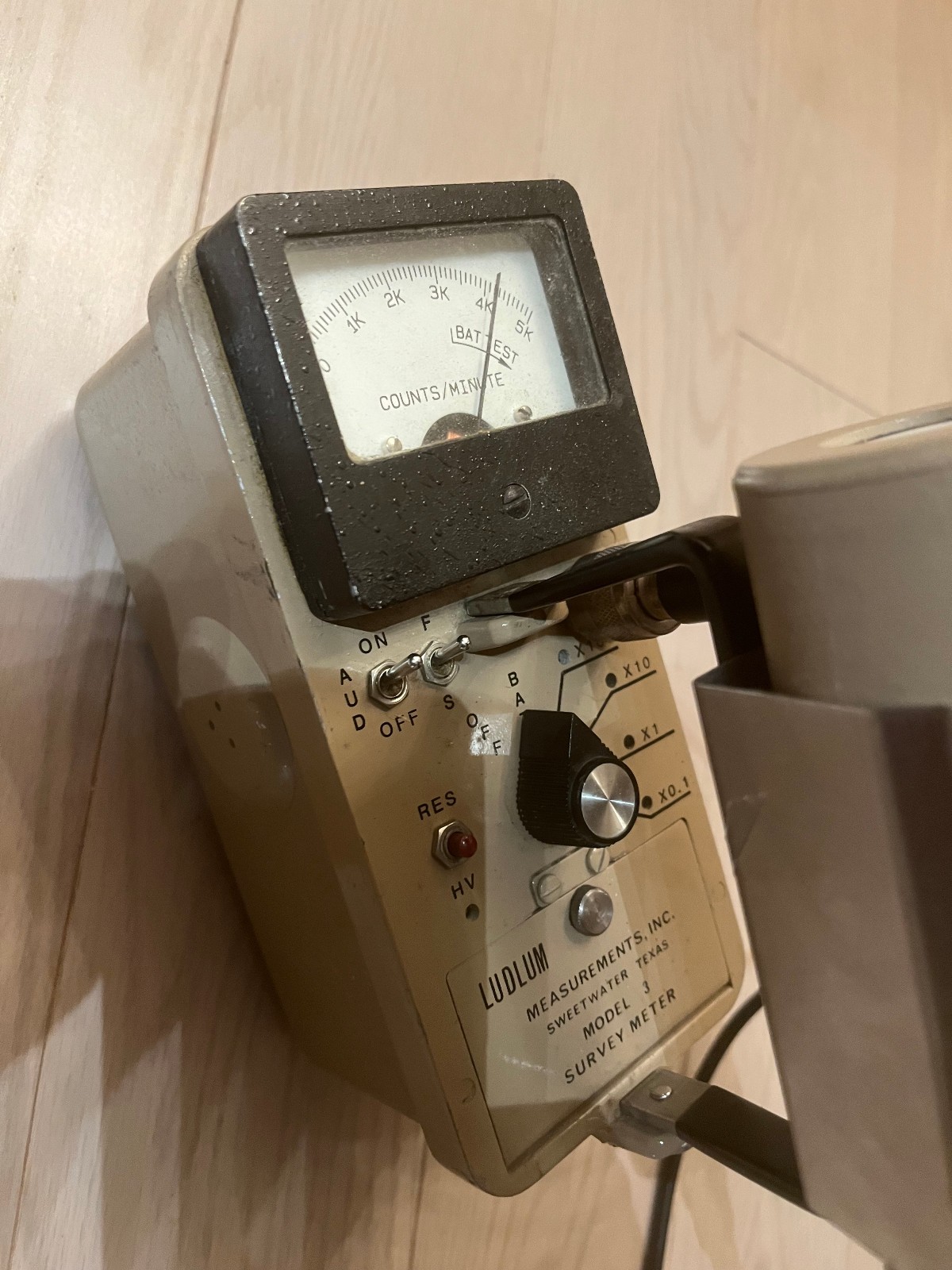 Ludlum 3 survey meter geiger counter radiometer 44-3 probe warranty gex ...