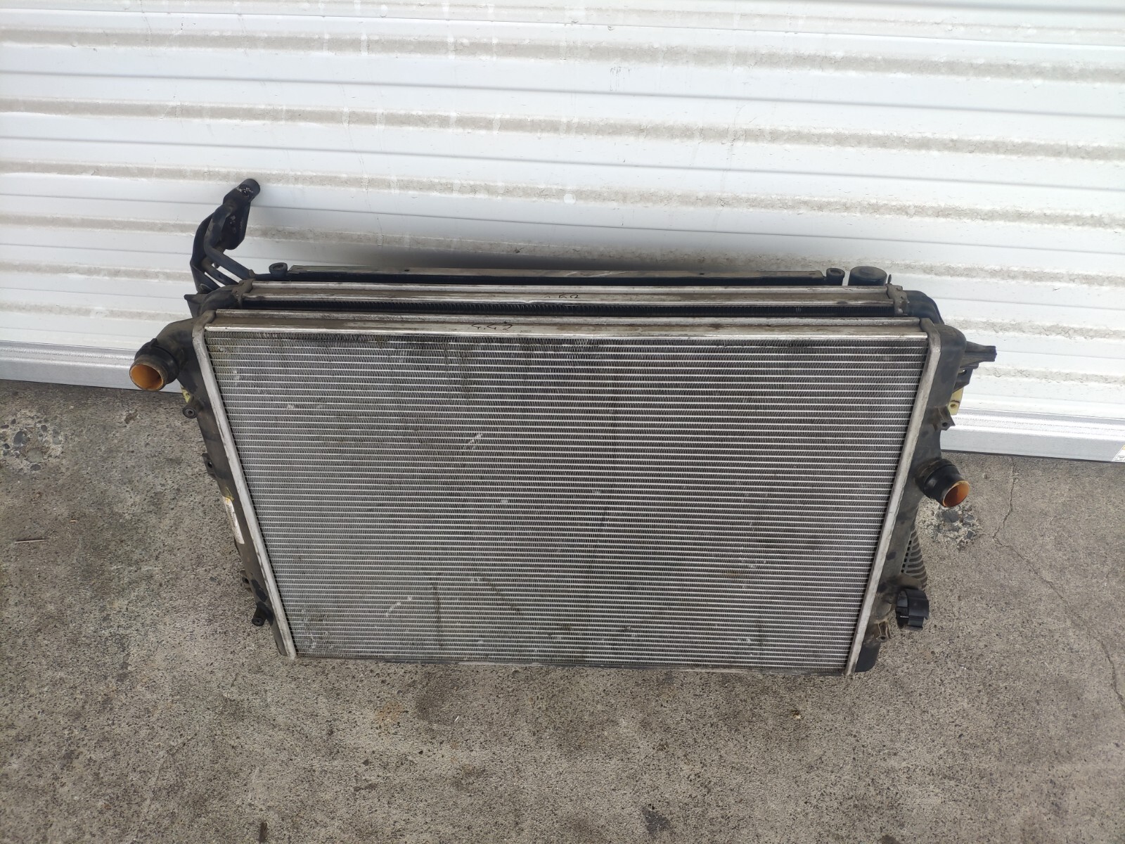 2009 VOLKSWAGEN TIGUAN Radiators Intercooler 3C0145805R N6882002 ...