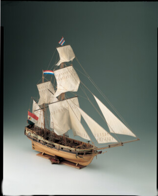 Corel SM16 - DOLPHYN, Ketch corsaro olandese 1750, kit 1:50 | eBay