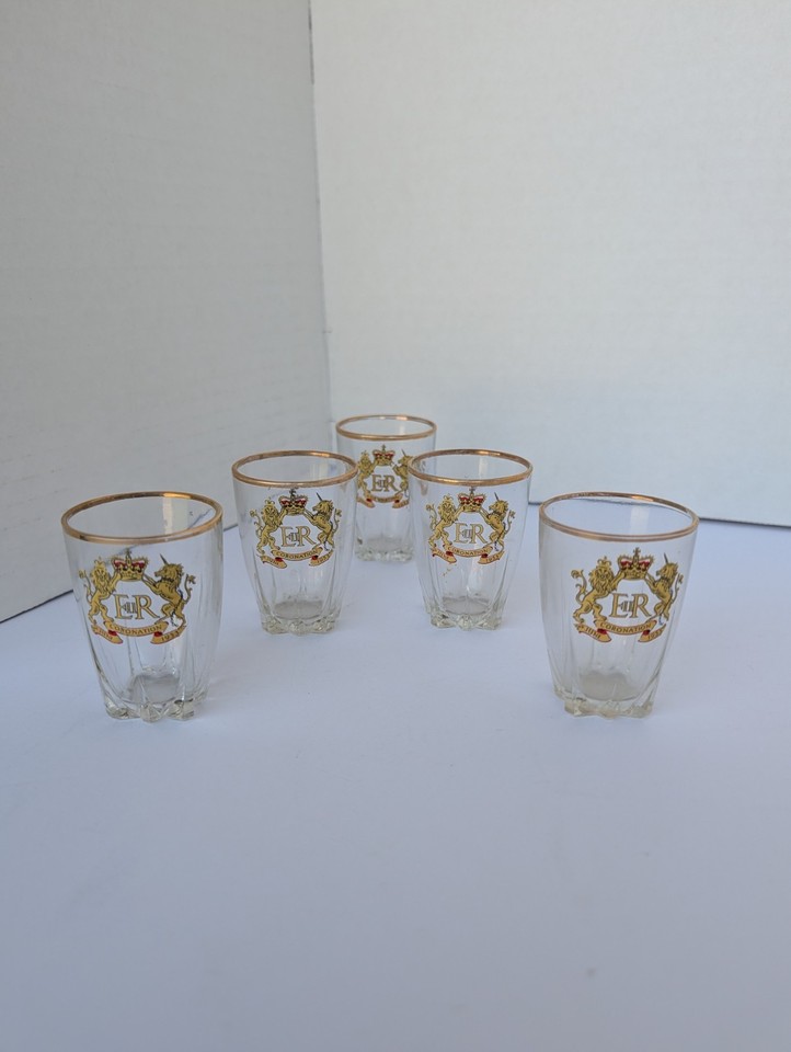 Vtg June 1953 Queen Elizabeth II Coronation Shot Glass, Crest, Gold ...