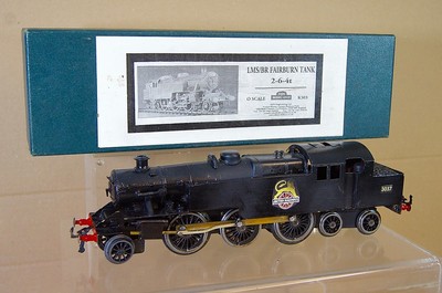 DJH ACE TRAINS O GAUGE 3 RAIL BR 2-6-4 FAIRBURN TANK LOCO 3037 BOXED ne ...