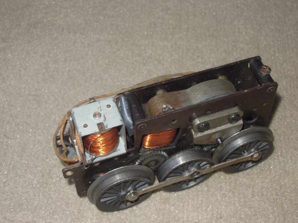 Lionel postwar 6 Wheel Locomotive Engine Chassis Motor with E unit | eBay
