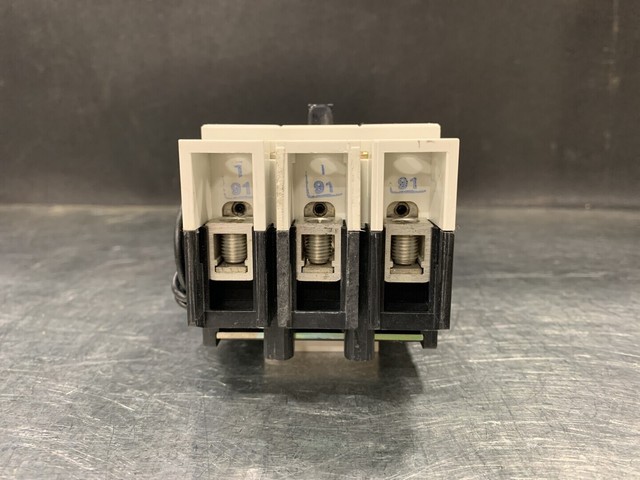 Eaton GD 22k Industrial Circuit Breaker 3 Pole E7819 for sale online | eBay