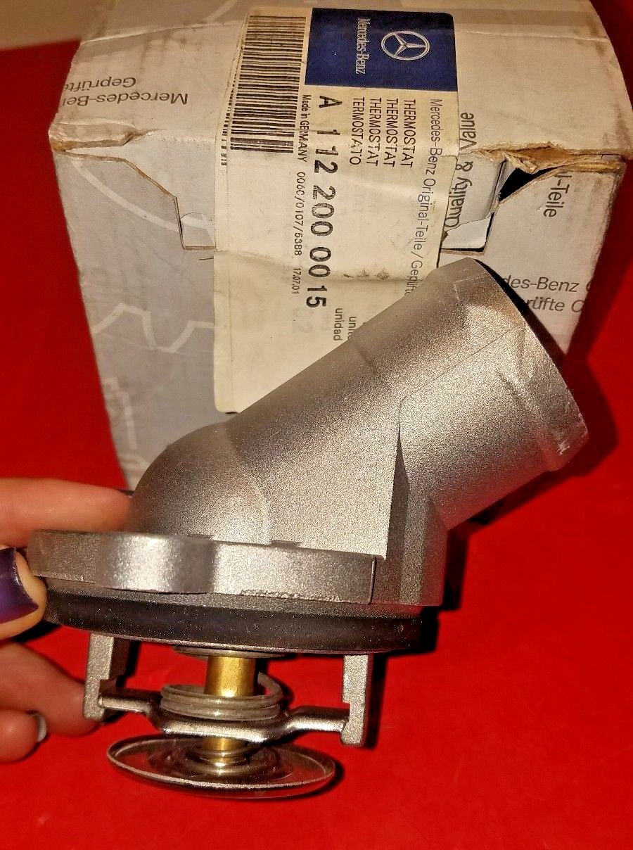Mercedes / Chrysler Engine Coolant Thermostat Assembly GENUINE ...