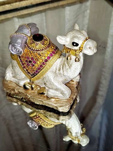 Gorgeous Bejeweled Camel Trinket Box with Swarovski Crystals & Gold ...