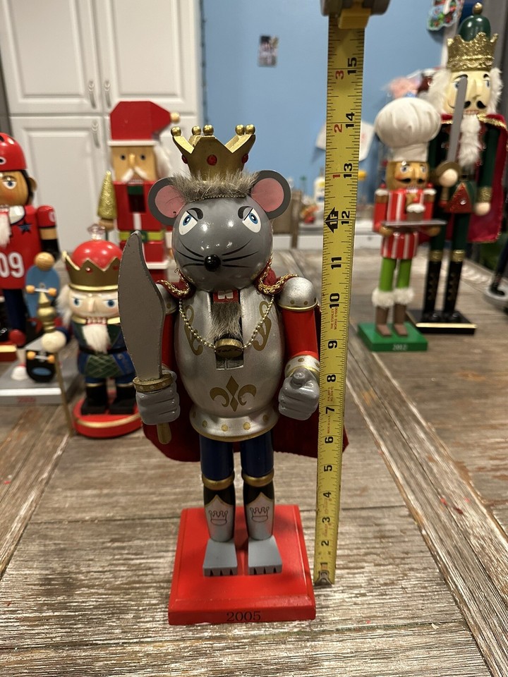 Lot (19)Wooden Nutcrackers 7”-15” All Different Very good condition | eBay