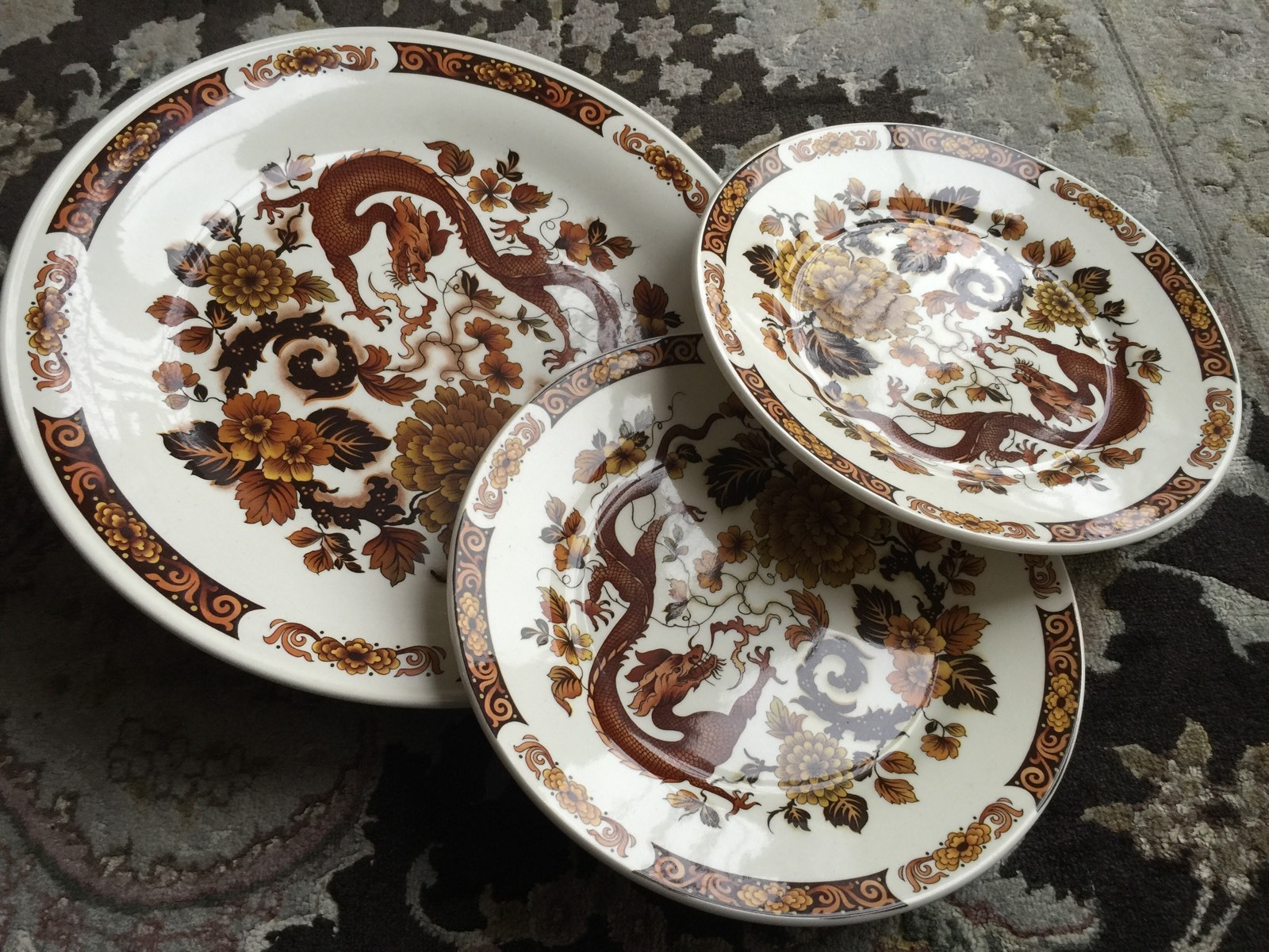 Three Myott Meakin Franciscan Dynasty Collection"The Dragon of Kowloon ...