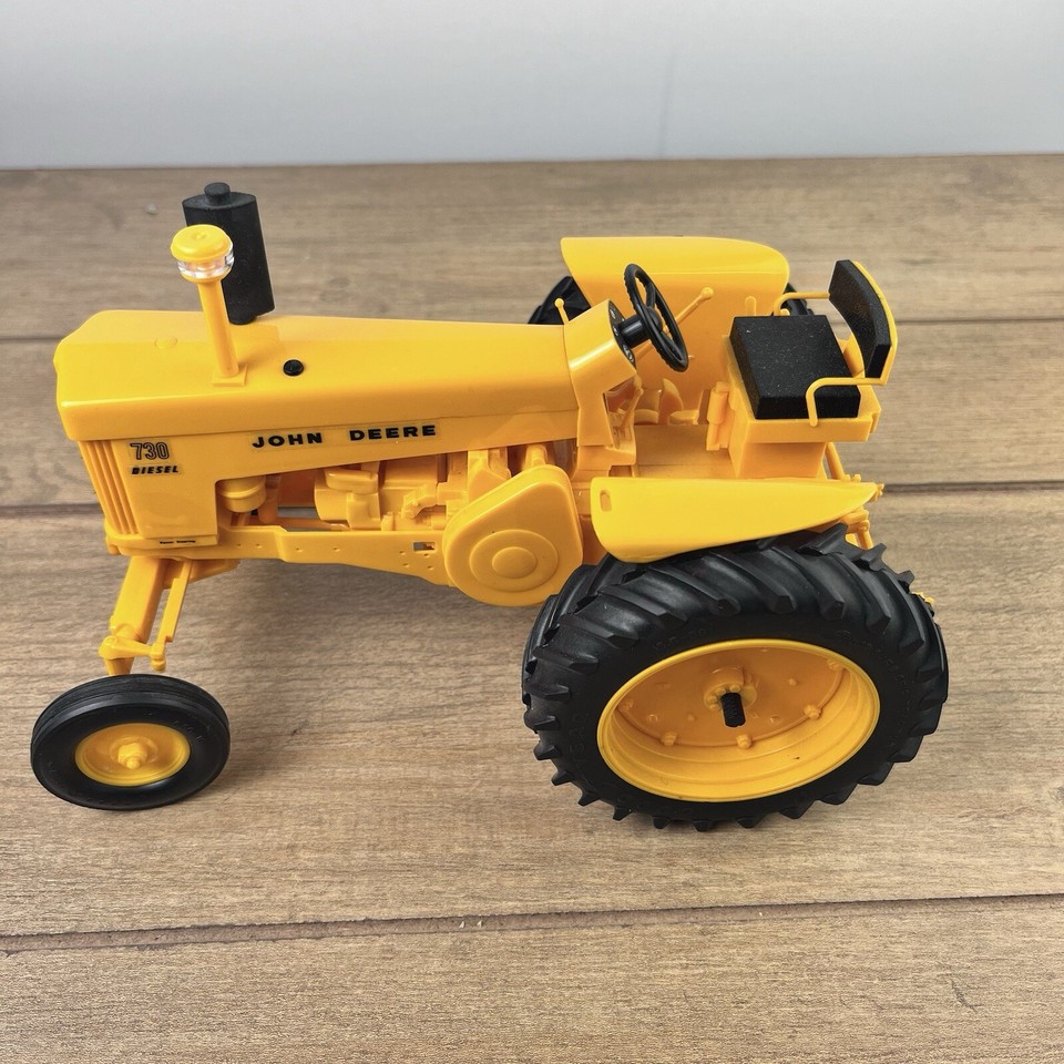 1/16 John Deere 730 Standard Industrial by Yoder New w/ Box | eBay