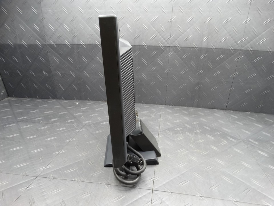 Lenovo Thinkvision 17in LCD TFT Monitor 9227-AE1 W/ Power Cord ...