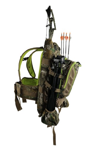 In Sights Hunting Backpack And Bow Carrier - Mossy Oak Camo - New!! | eBay