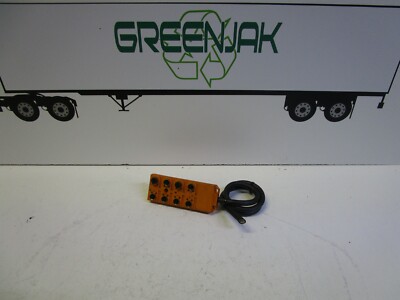 IFM E11021 SPLITTER BOX WIRING BLOCK - USED - FREE SHIPPING | eBay