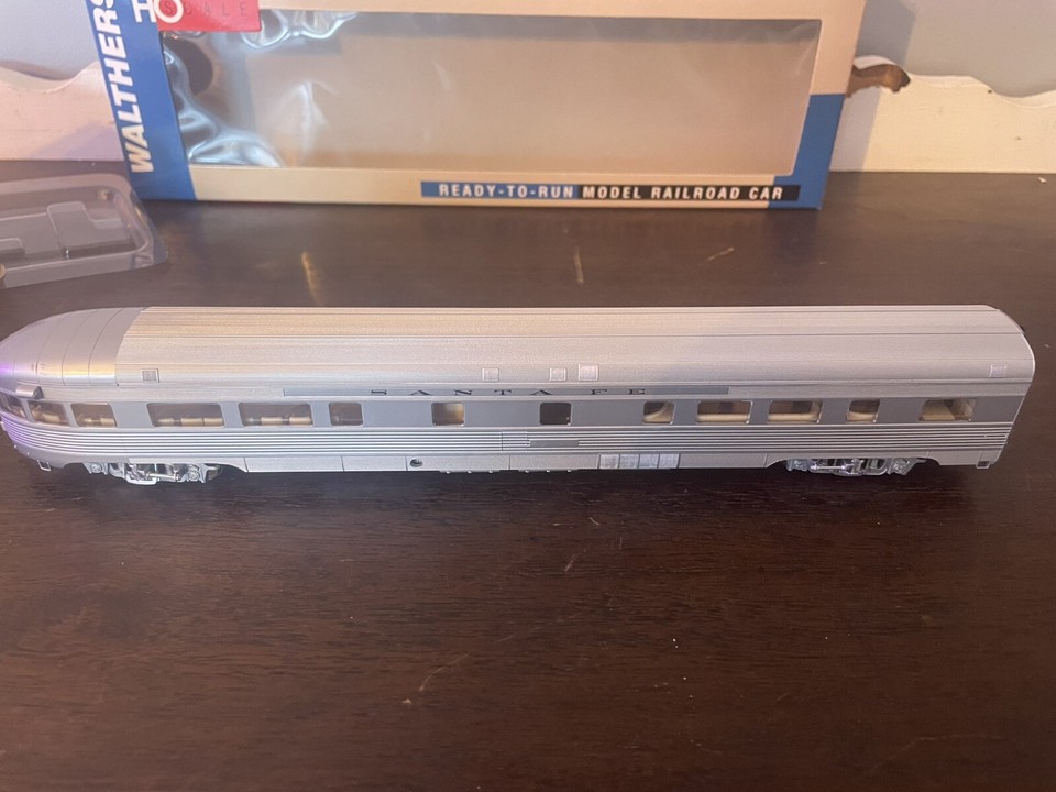 WALTHERS #932-6505 Santa Fe 85' Budd Tavern-Observation Passenger Car 1 ...