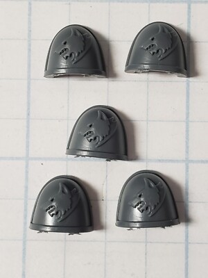 Warhammer 40k Space Wolves Bits Primaris Upgrade Shoulder Pads x5 | eBay