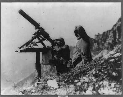 Italian Front: 2 soldiers aiming heavy anti-aircraft machine gun,WWI ...