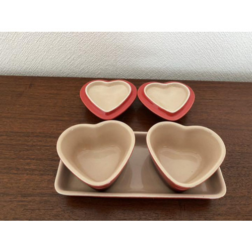 Le Creuset Ramkan Damur Cherry Red Heart refrigeration freezing ...