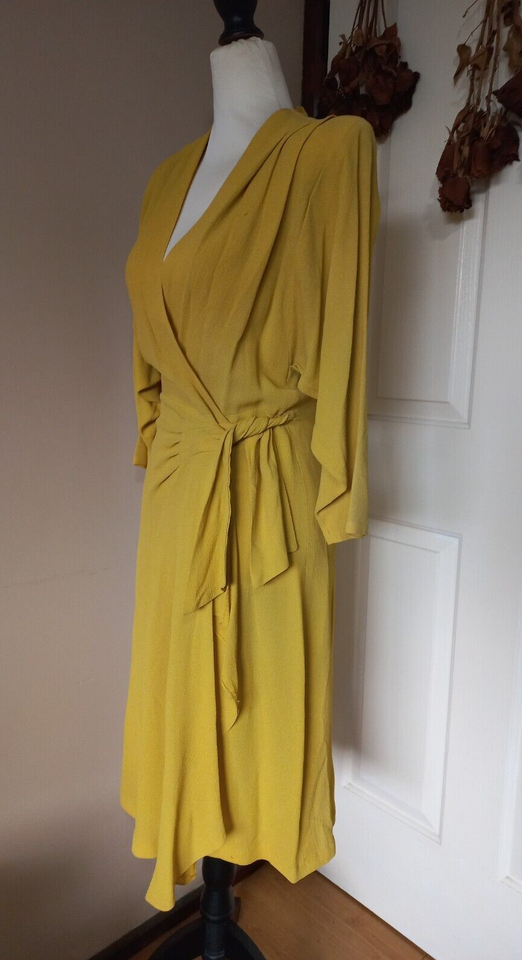 Vintage 1940s Rare True Chartreuse Padded Shoulders Wrap Bombshell ...