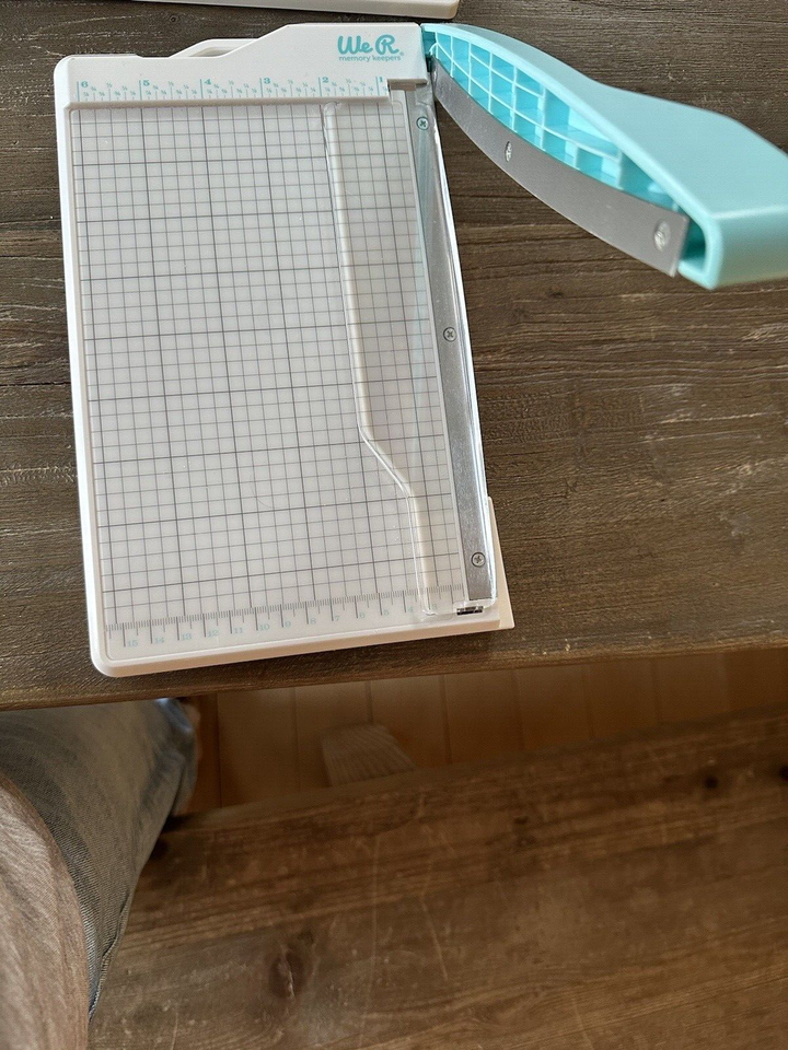 We R Memory Keepers Mini Guillotine Cutter Tool, 6" x 8.5" Cutter ...