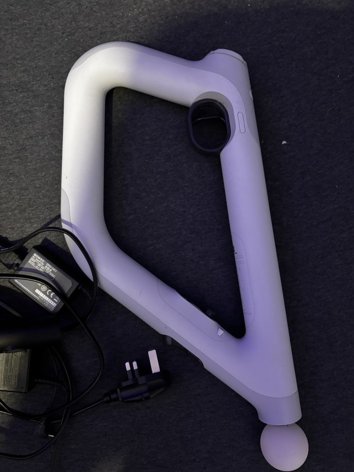 PS4 VR Bundle, Headset, Move Controllers/Charging Port, Gun, Camera ...