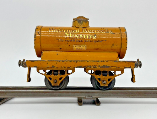 Hornby O Gauge National Benzole Tank Wagon (RC 25251) open axle guards ...